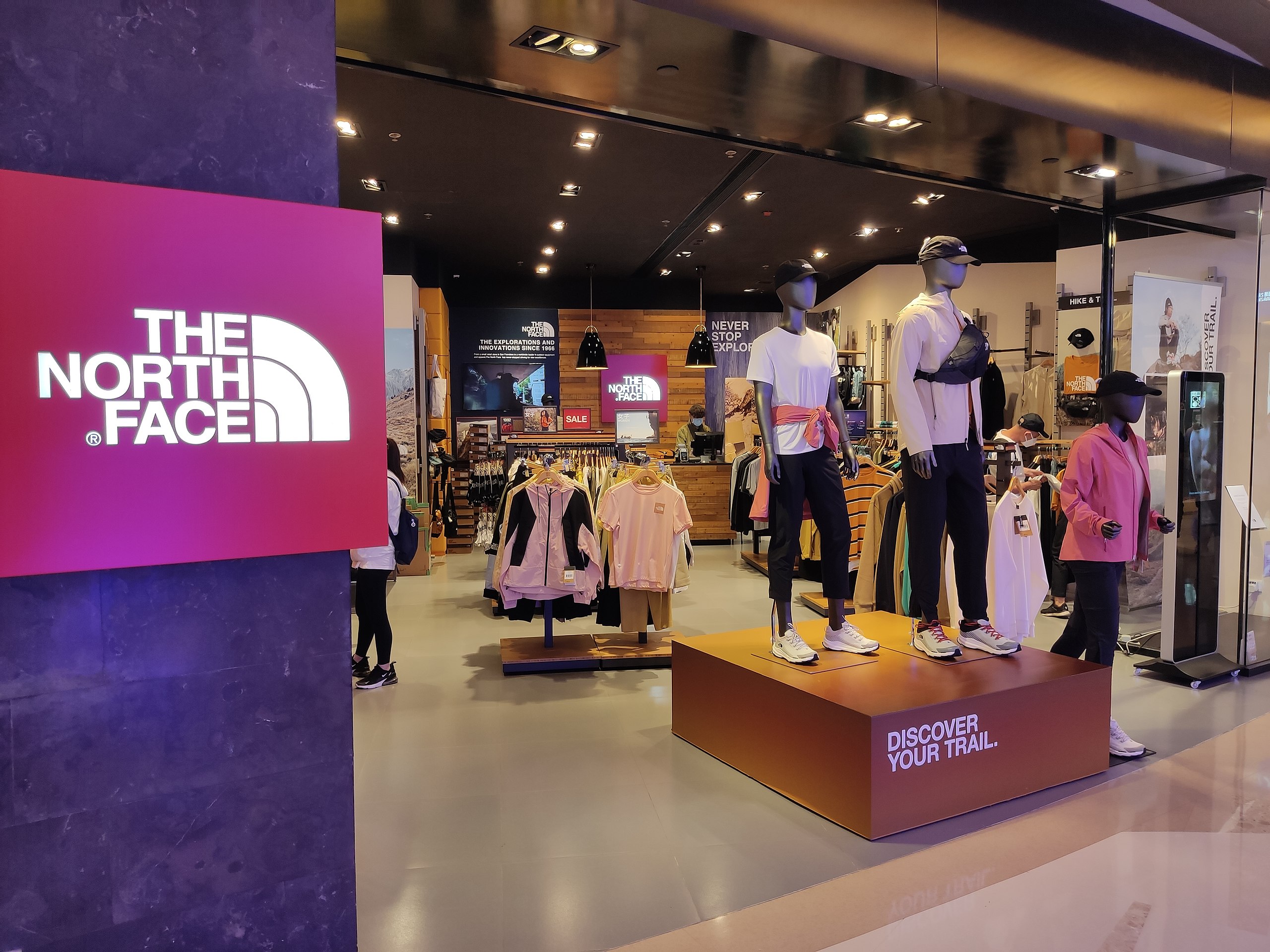 Is North Face A Good Brand? - CoolSpotters
